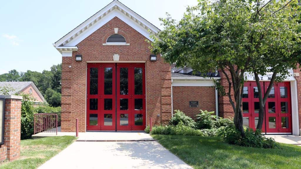 Four-Fold Doors by Door Engineering | Sales & Installation